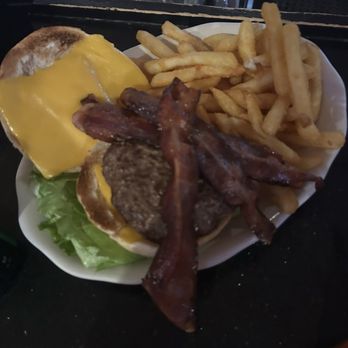 PUB 199 - Updated October 2025 - 967 Photos & 824 Reviews - 199 Howard ...