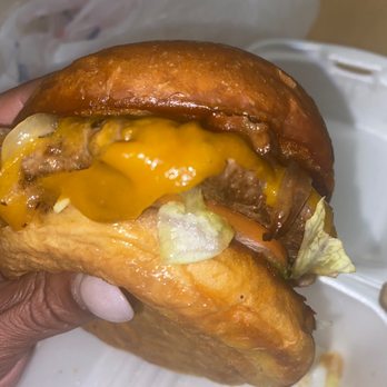 BURGERLICIOUS - Updated July 2024 - 193 Photos & 91 Reviews - 1565 W ...
