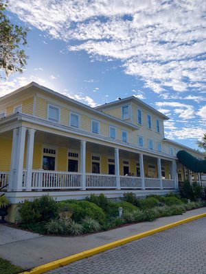 BEAUCLAIRE RESTAURANT - Updated August 2025 - 67 Photos & 52 Reviews ...