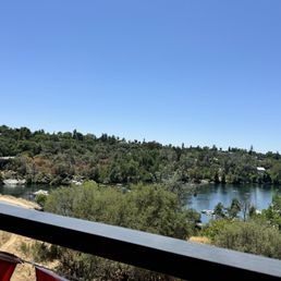 CRAWDADS ON THE LAKE - Updated July 2025 - 385 Photos & 513 Reviews ...