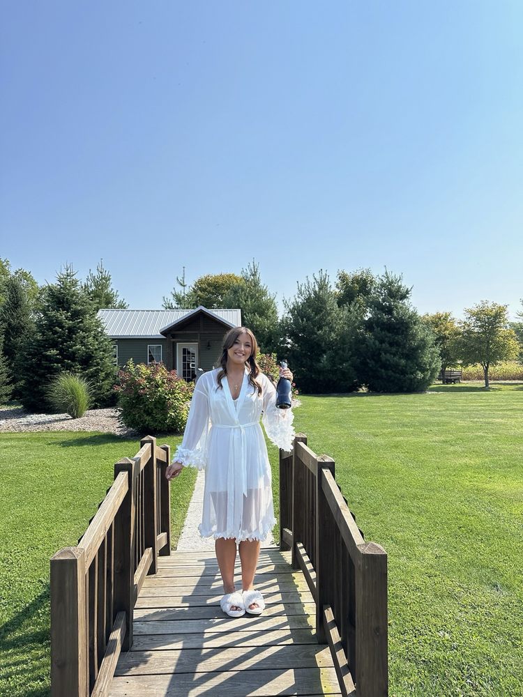 AKRON ACRES - Updated December 2025 - 93 Photos & 18 Reviews - 12607 ...