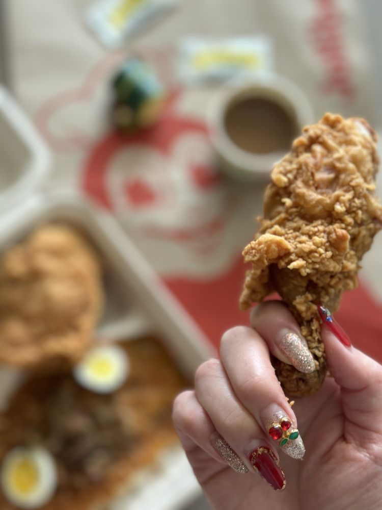 JOLLIBEE - Updated December 2025 - 515 Photos & 293 Reviews - 1450 Ala ...