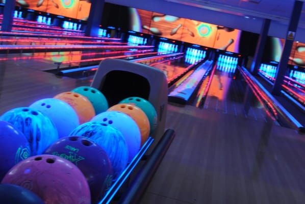 WORLD OF BOWLING - Updated June 2025 - 11 Newmarket Road, Edinburgh ...