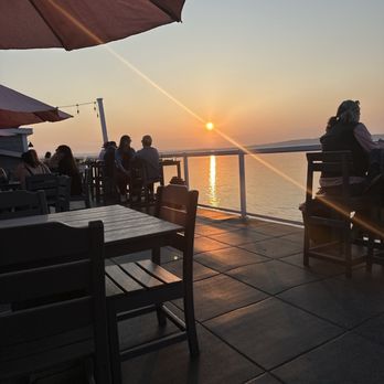 BLUSH ROOFTOP TERRACE - ALEXANDRA INN - Updated December 2025 - 29 ...