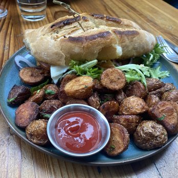 FABLE - Updated July 2024 - 1039 Photos & 878 Reviews - 558 Castro St ...