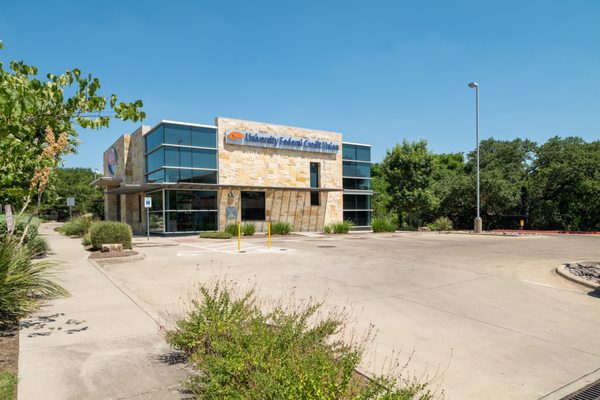 UFCU - Updated October 2025 - 23 Photos & 36 Reviews - 1500 W Parmer Ln ...