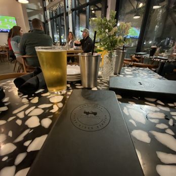 FORE SCORE A GOLF TAVERN - Updated December 2025 - 262 Photos & 77 ...