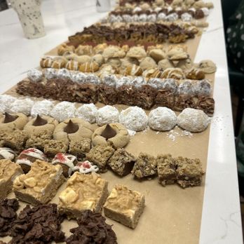 SWEET BASIL GOURMETWARE & COOKING SCHOOL - Updated December 2025 - 76 ...