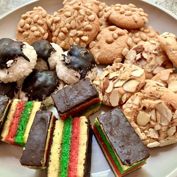 RANDAZZO PASTRY SHOP & BAKERY - Updated January 2026 - 115 Photos & 254 ...