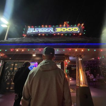 BURGER 3000 - Updated May 2025 - 530 Photos & 622 Reviews - 9846 Mason ...