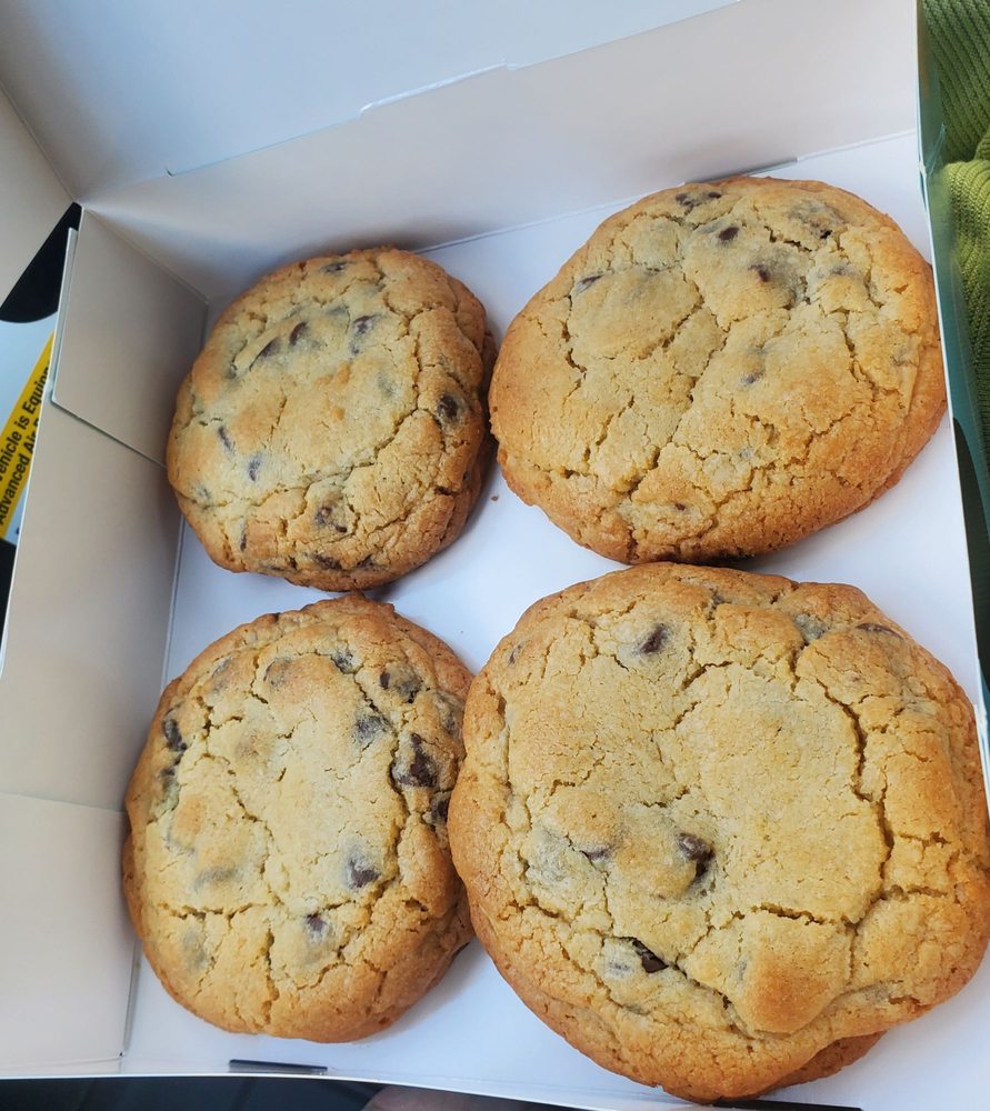 LION CUB’S COOKIES - Updated May 2024 - 17 Photos - 7105 N High St ...