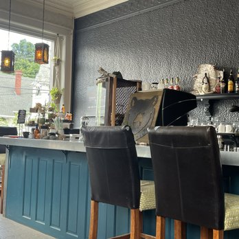 THE BEAR TAPHOUSE AND CAFE - Updated December 2025 - 16 Photos & 29 ...