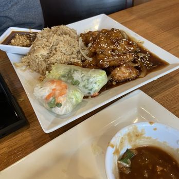 THE LOTUS MAPLE GROVE - Updated January 2025 - 481 Photos & 267 Reviews ...