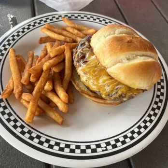 ANGEL’S DINER - Updated October 2024 - 173 Photos & 227 Reviews - 1402 ...