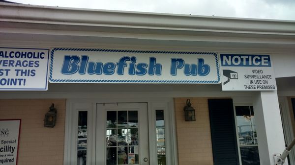 BLUE FISH PUB - Updated October 2025 - 255 Alexander Ln, Solomons ...