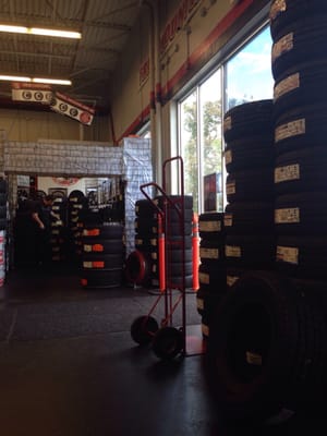 TOWN FAIR TIRE - Updated October 2025 - 22 Photos & 76 Reviews - 451 ...