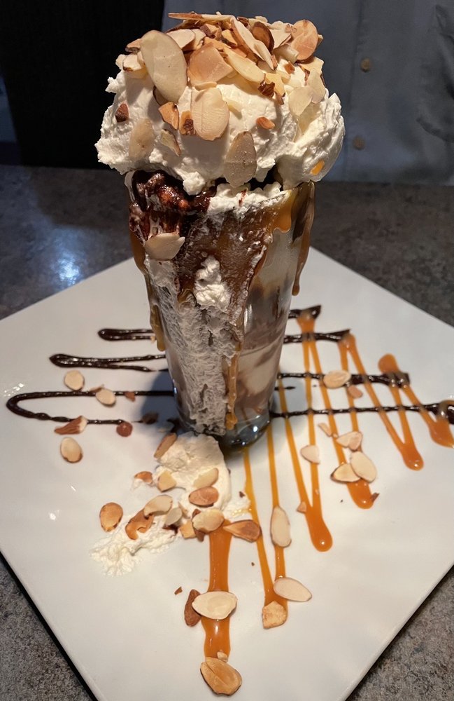 MOONSTONE BISTRO - Updated June 2024 - 400 Photos & 619 Reviews - 3425 ...