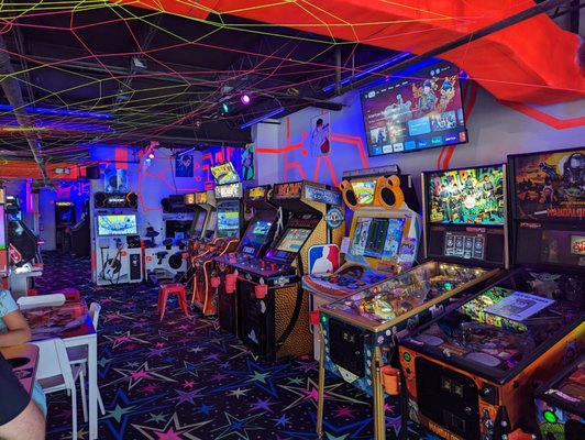 ARCADE MONSTERS LIDO BEACH - Updated June 2024 - 273 Photos & 30 ...