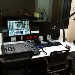 KUNV 91.5 RADIO - 17 Photos & 15 Reviews - 4505 S Maryland Pkwy, Las ...