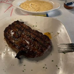 HALF SHELL OYSTER HOUSE - Updated May 2025 - 364 Photos & 190 Reviews ...