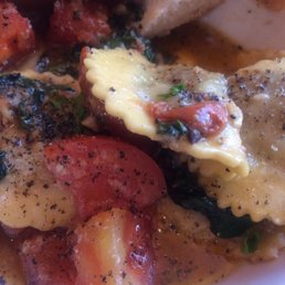 PAGLIACCI’S - 390 Photos & 598 Reviews - 1011 Broad Street, Victoria ...