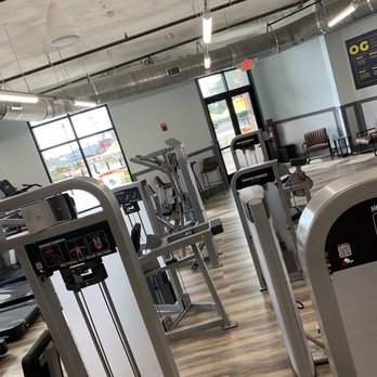 AXIS FITNESS -DOWNTOWN - Updated January 2026 - 202 N Water St ...