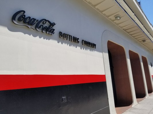 COCA-COLA BUILDING - Updated October 2025 - 34 Photos - 1334 S Central ...