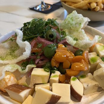 FALLING RABBIT - Updated October 2025 - 590 Photos & 162 Reviews - 3580 ...