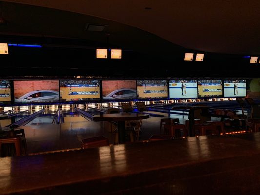 10PIN BOWLING LOUNGE - 134 Photos & 359 Reviews - 330 N State St ...
