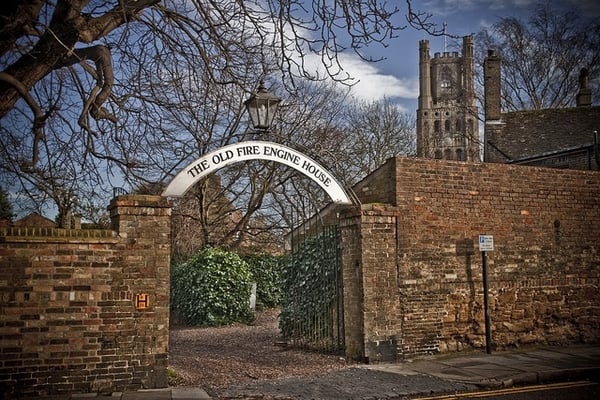 OLD FIRE ENGINE HOUSE - Updated July 2025 - 19 Photos - 25 St Marys ...