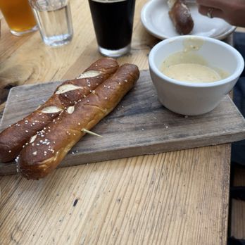 HOPMONK TAVERN - Updated January 2026 - 661 Photos & 900 Reviews - 230 ...