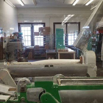 SHRIVER’S SALT WATER TAFFY & FUDGE - Updated August 2025 - 102 Photos ...