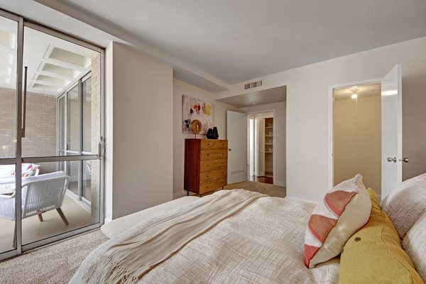 MANOR HOUSE - Updated January 2026 - 51 Photos & 20 Reviews - 1222 ...