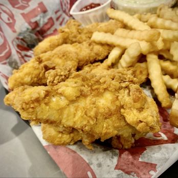RAISING CANE’S CHICKEN FINGERS - Updated August 2025 - 234 Photos & 171 ...