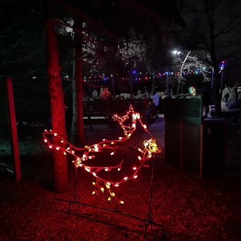 COSLEY ZOO - Updated July 2024 - 268 Photos & 137 Reviews - 1356 N Gary ...