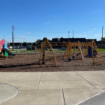 STOUT FIELD PARK - Updated October 2025 - 57 Photos - 3820 W Bradbury ...