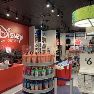 WOODBURN PREMIUM OUTLETS - 285 Photos & 391 Reviews - 1001 Arney Rd ...