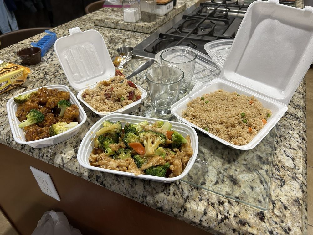 LIN’S BUFFET - Updated August 2025 - 150 US-641, Camden, Tennessee ...