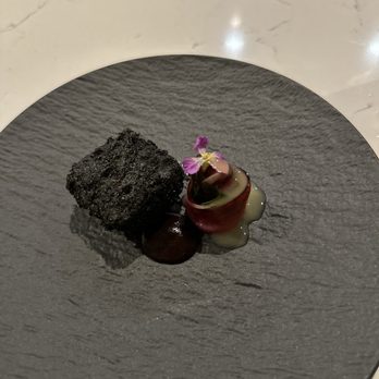 LOCALIS - Updated November 2024 - 2436 Photos & 730 Reviews - 2031 S St ...