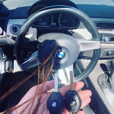 KEYMAN LOCK - Updated April 2025 - 43 Photos - 4312 S Budlong Ave, Los ...