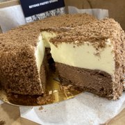 BEYOND PASTRY STUDIO - 226 Photos & 43 Reviews - 1067 Alakea St ...