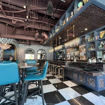 PUTTERY - Updated December 2024 - 313 Photos & 218 Reviews - 1415 ...