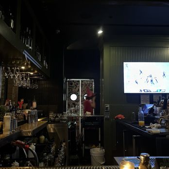 WINDSOR - Updated December 2024 - 1927 Photos & 1890 Reviews - 5223 N ...