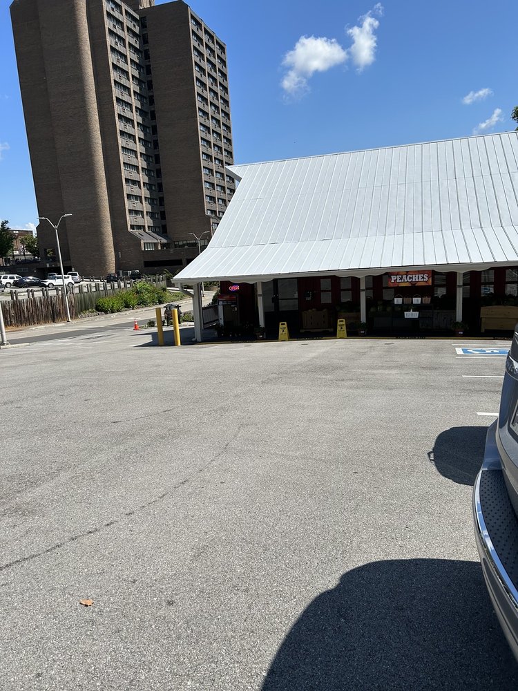 AMBURN’S MARKET - Updated October 2025 - 222 W Church Ave, Maryville ...