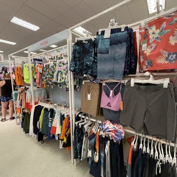 TARGET - Updated October 2025 - 51 Photos & 38 Reviews - 1150 Seaboard ...
