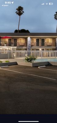 TORCH LITE INN - Updated December 2025 - 128 Photos & 246 Reviews - 500 ...