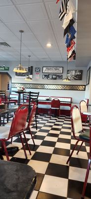 CRUISERS DINER - Updated April 2025 - 49 Photos & 30 Reviews - 1061 ...