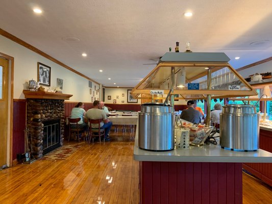 WILLIAMS INN - Updated January 2026 - 23 Photos & 45 Reviews - 1724 S ...