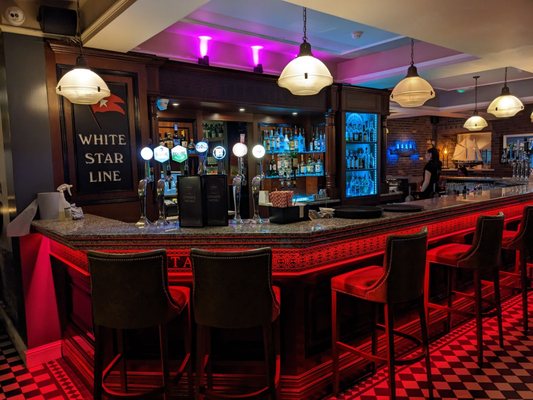 TITANIC BAR & GRILL - Updated September 2025 - 27 Photos & 29 Reviews ...