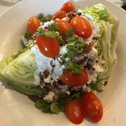 THE TIN LANTERN BAR & GRILL - Updated July 2025 - 152 Photos & 399 ...